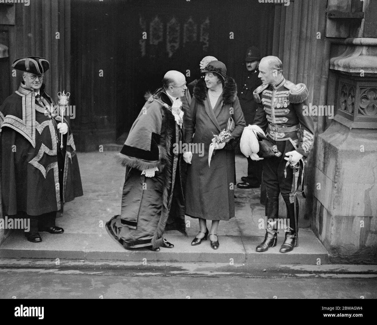 The New Lord Mayor and Lady Mayoress of London at the House of Lords ...