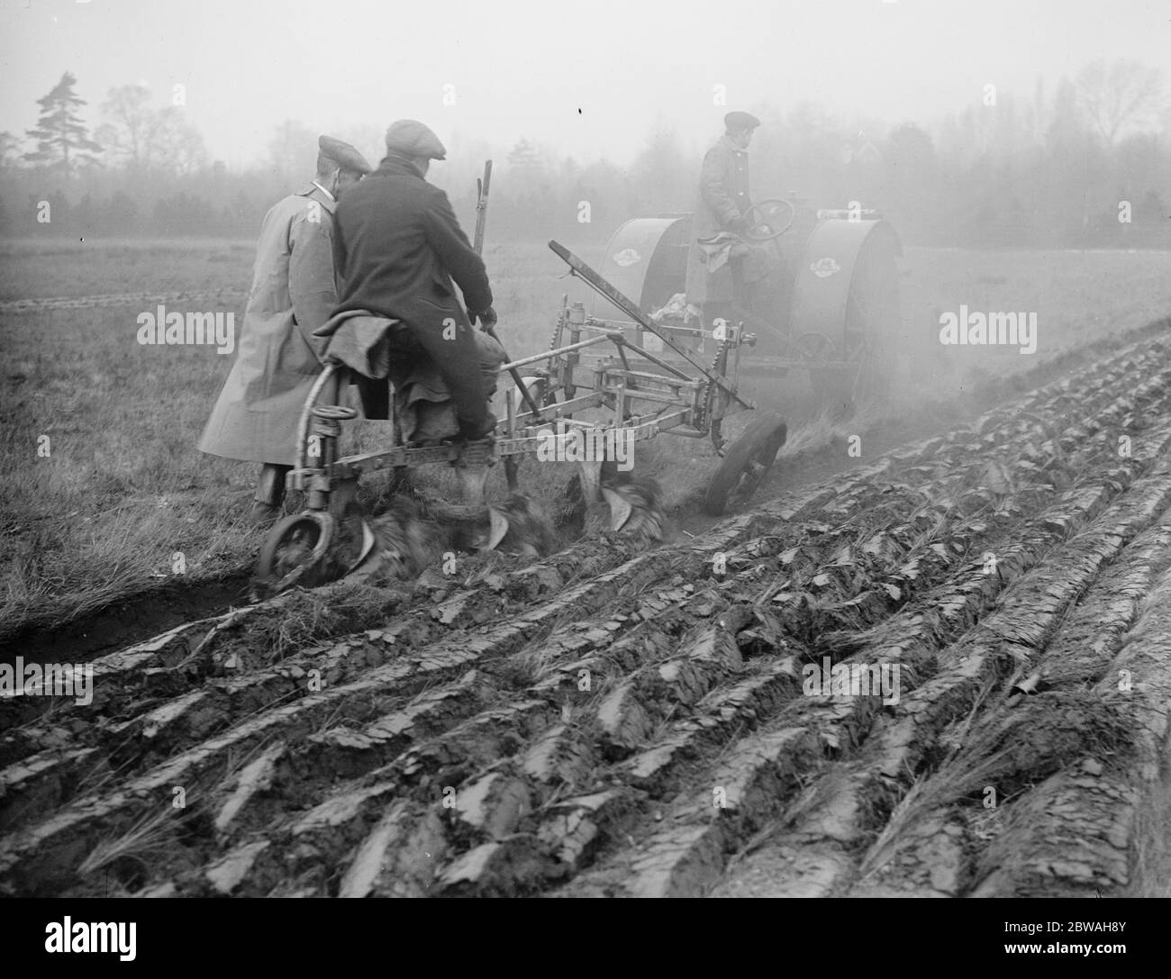 Motor plough at work in Richmond Park January 1917 Stock Photo - Alamy