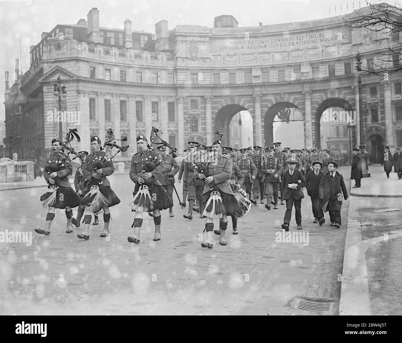 Scots guards pipers hi-res stock photography and images - Alamy