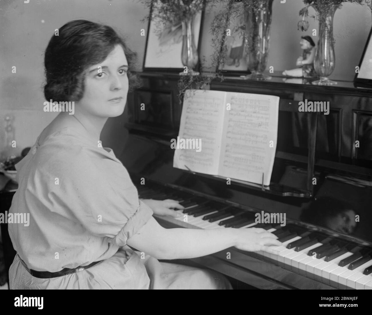 Miss home hi-res stock photography and images - Alamy