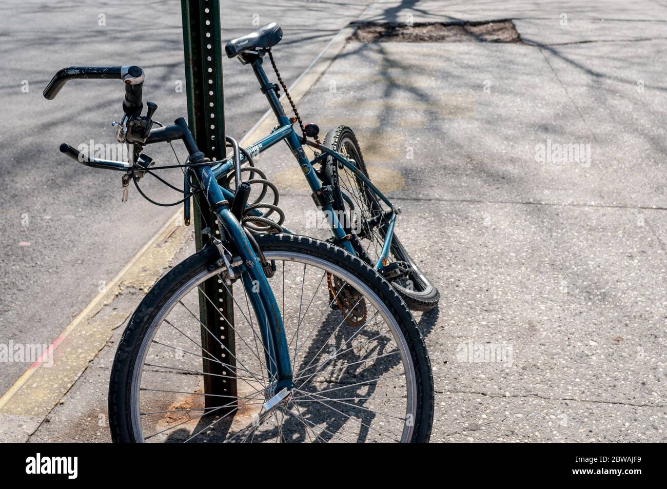 Broken bicycle wheel hi-res stock photography and images - Alamy