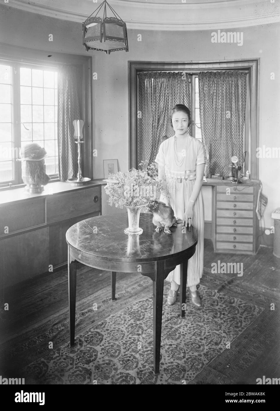 Hui-lan Oei was the daughter of Chinese businessman Oei Tiong Ham. Her ...