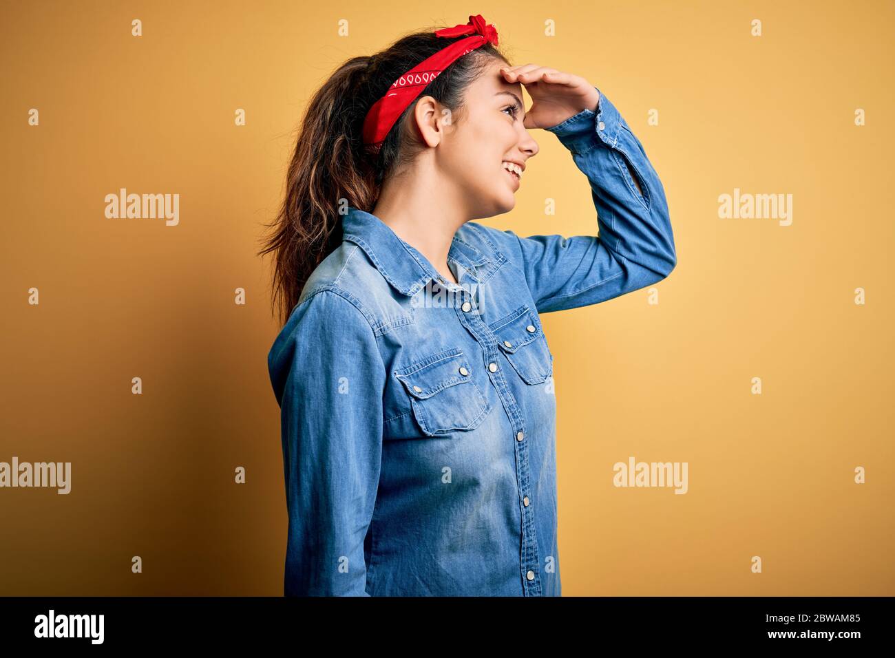 The yellow handkerchief of happiness hi-res stock photography and ...