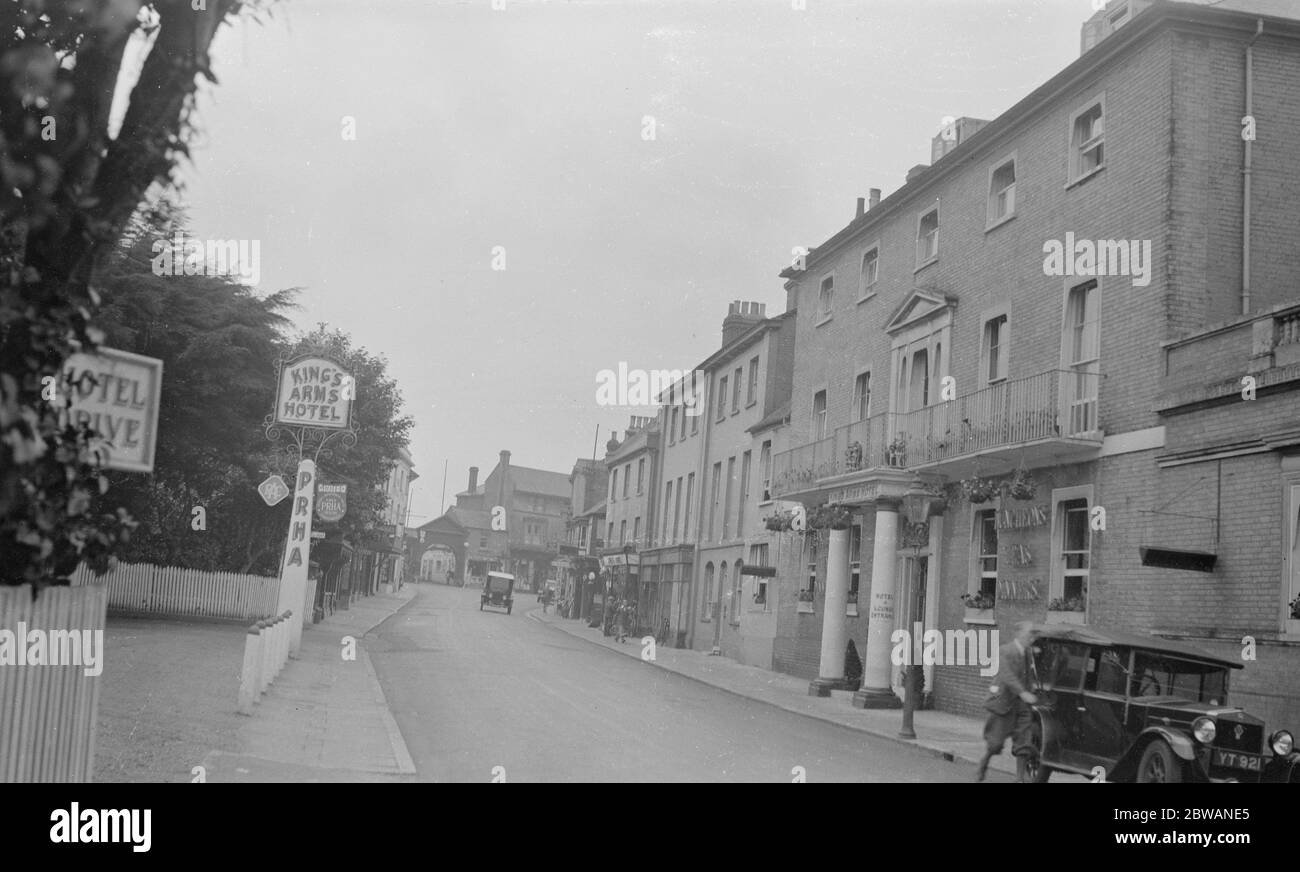 Arms king Black and White Stock Photos & Images - Alamy