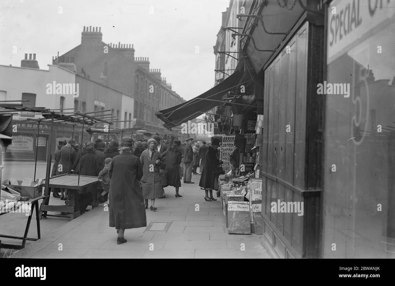 Lambeth walk hi-res stock photography and images - Alamy