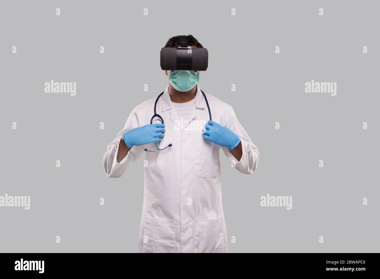 Medical vr device hi-res stock photography and images - Alamy