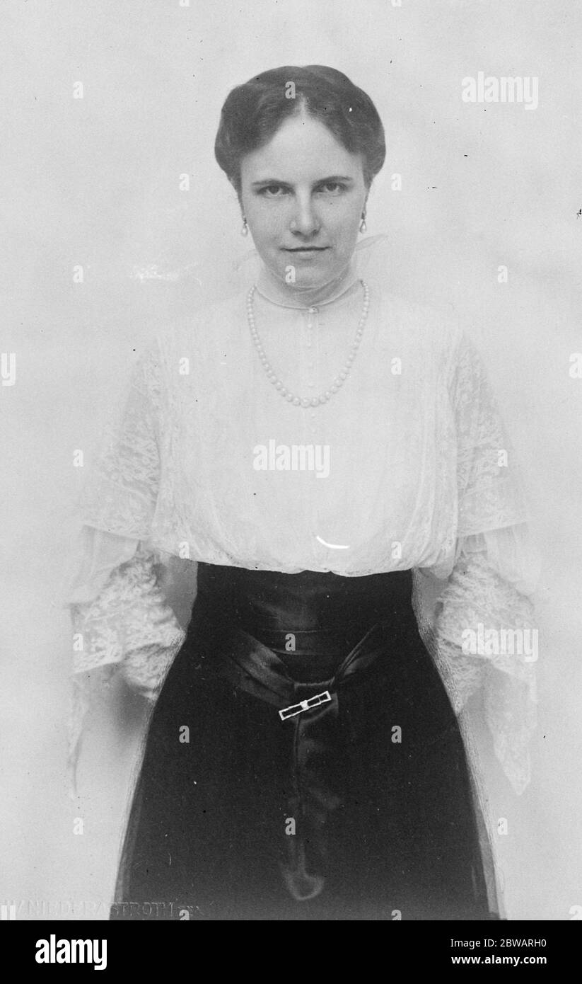 Princess as pillion rider hi-res stock photography and images - Alamy