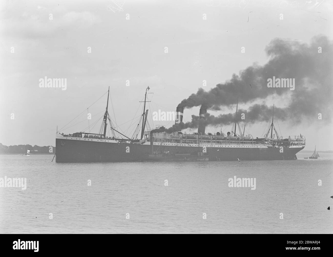 Steamship Black and White Stock Photos & Images - Alamy