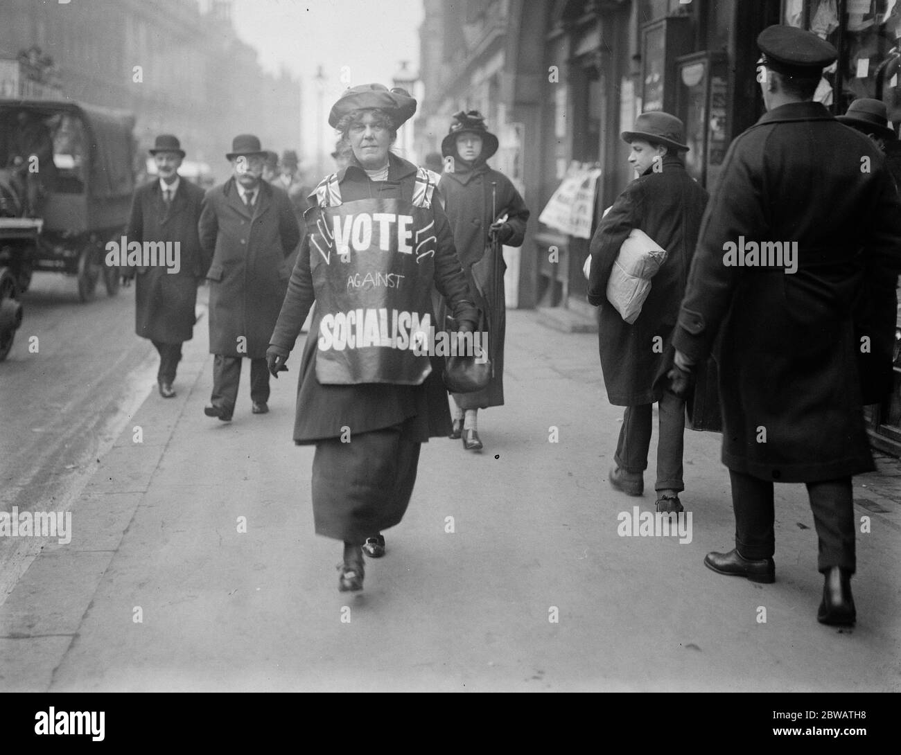 1920s advertising archive hi-res stock photography and images - Alamy