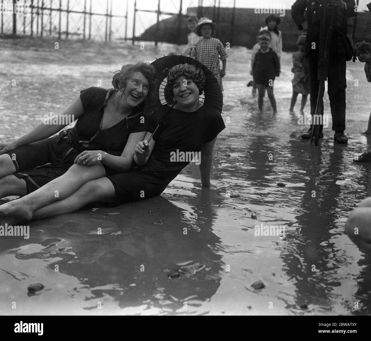 June weather hi-res stock photography and images - Alamy