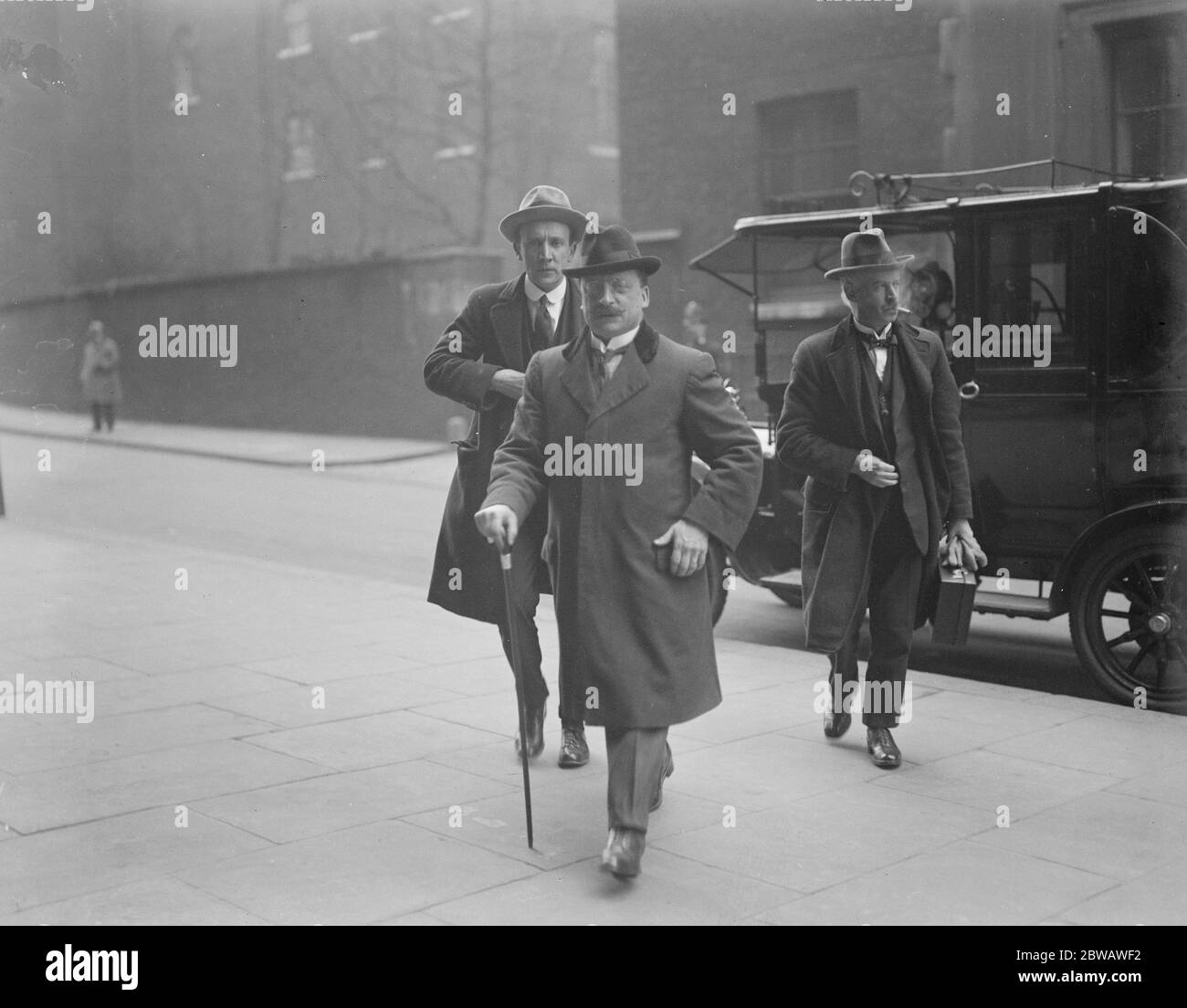 The Irish Conference Mr Arthur Griffiths arriving 29 March 1922 Stock ...