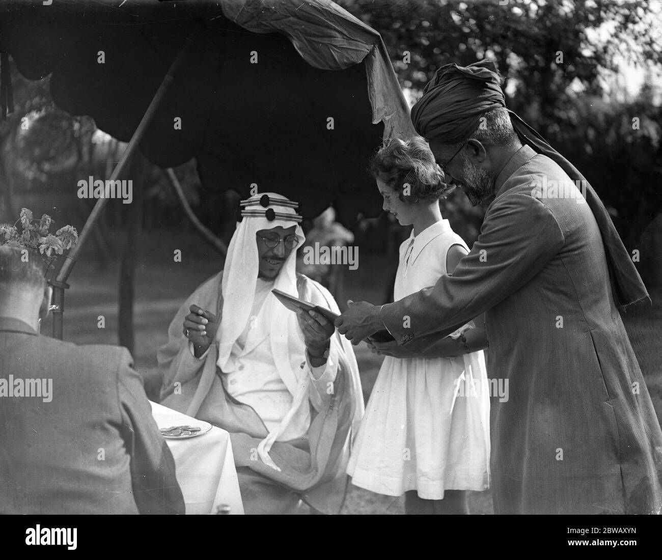 Reception for the Prince Amir Saud at the Mosque , Melrose Road ...