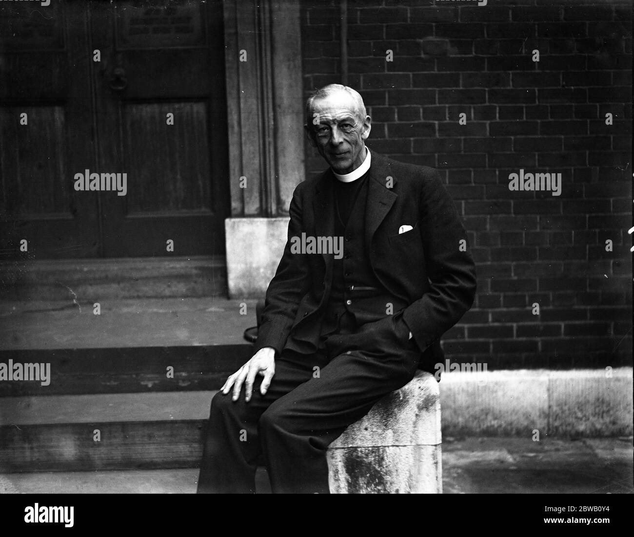 Rev r hart davies hi-res stock photography and images - Alamy