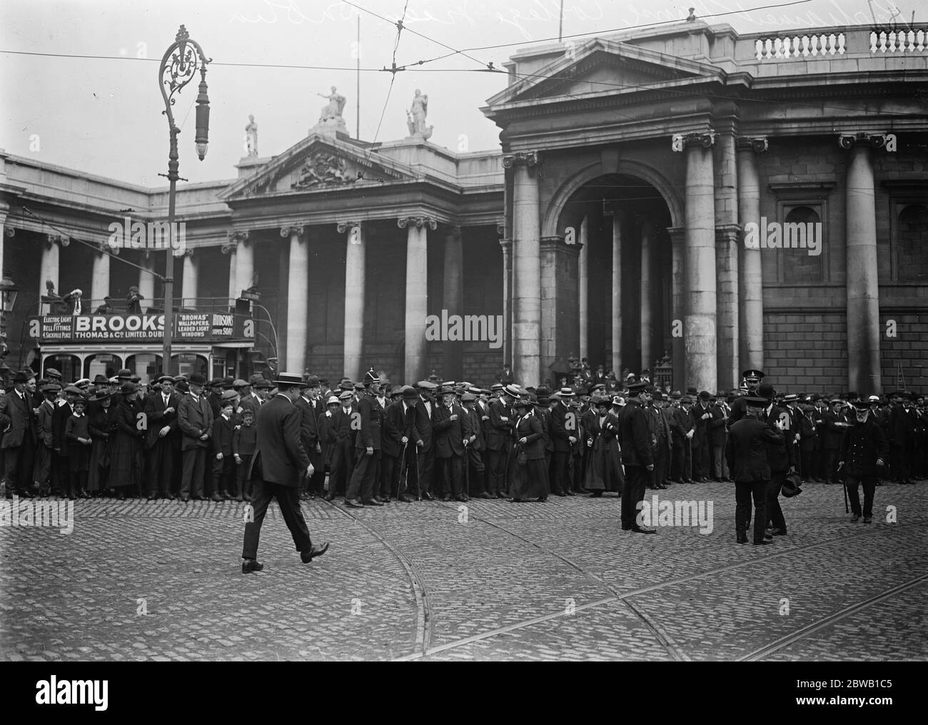 Irish parliament 1920s hi-res stock photography and images - Alamy