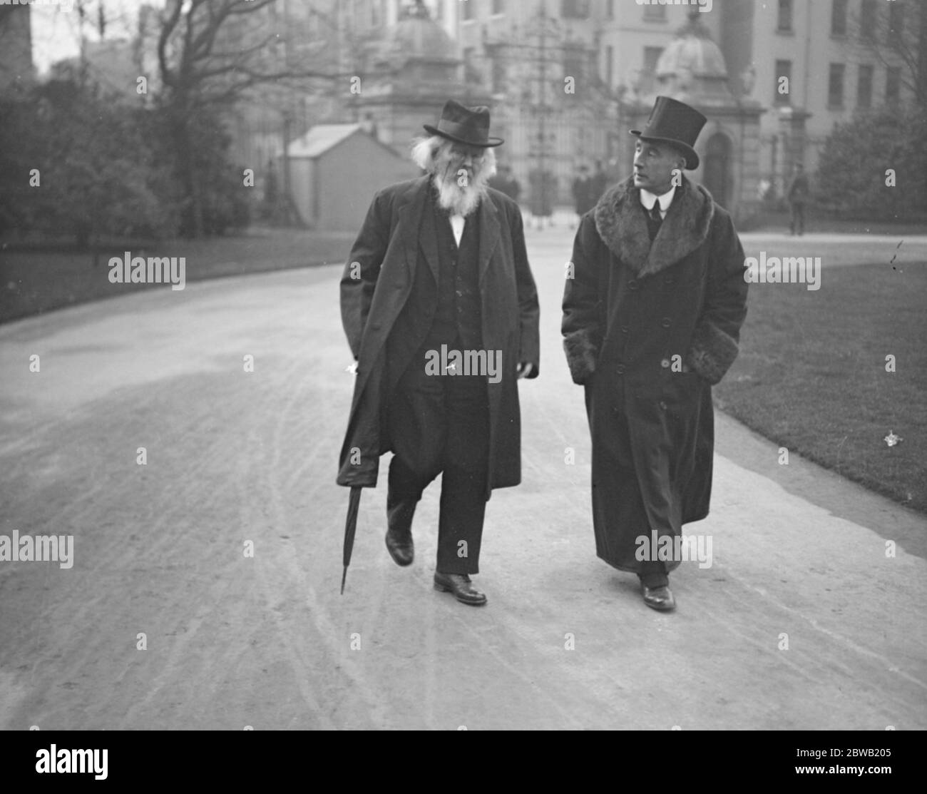 Irish Governor General 's first speech to both Houses at Dublin . Dr ...