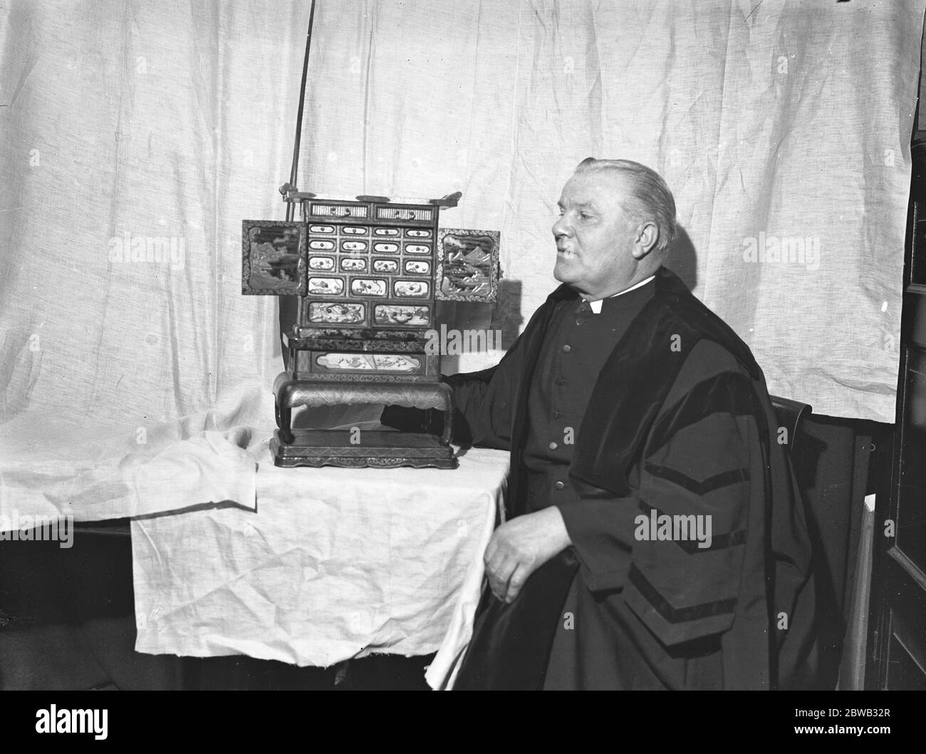 Thirties antique Black and White Stock Photos & Images - Alamy