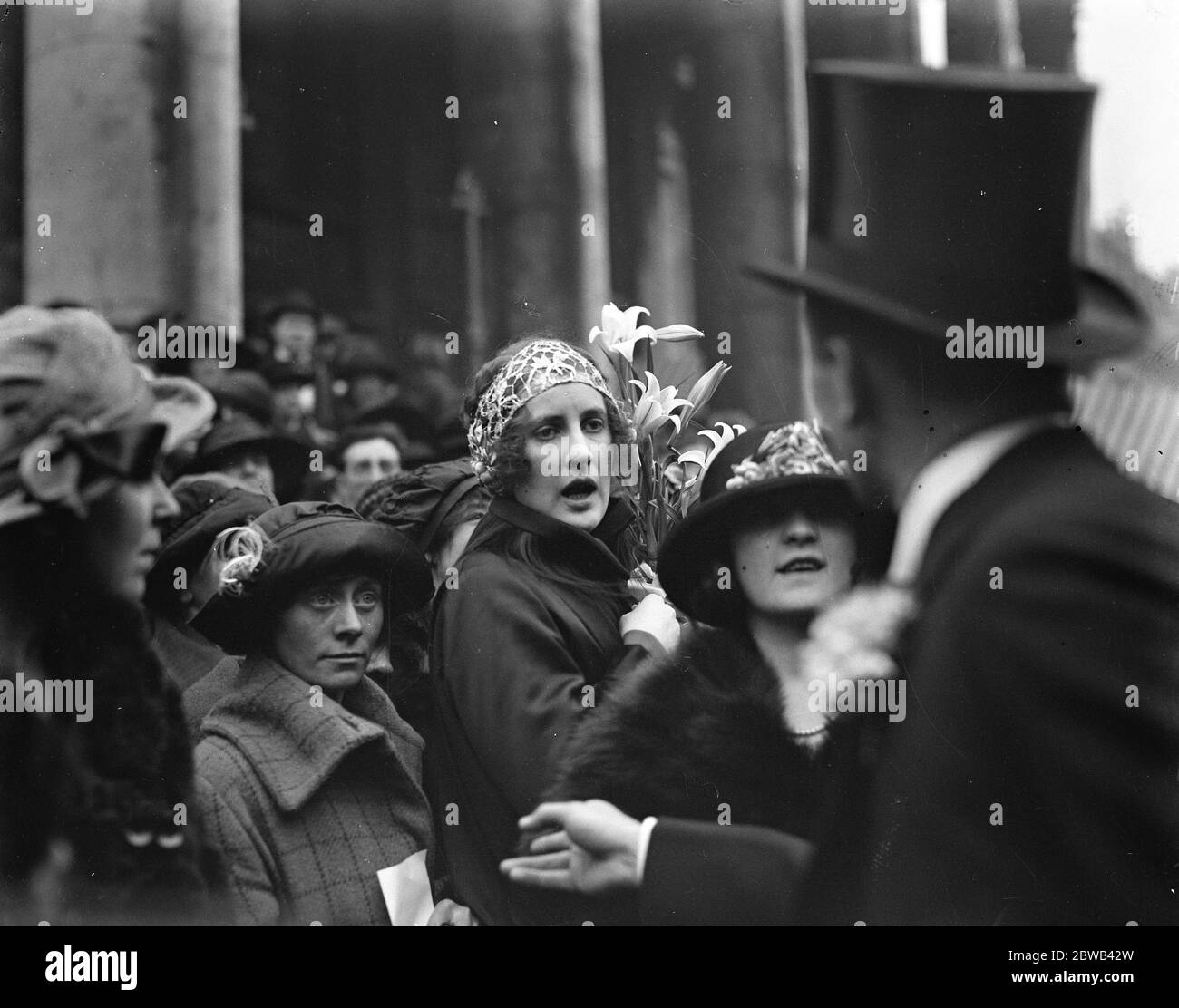 Countess Beatty ' s Niece Weds Miss Gwendolyn Marshall Field , niece of ...