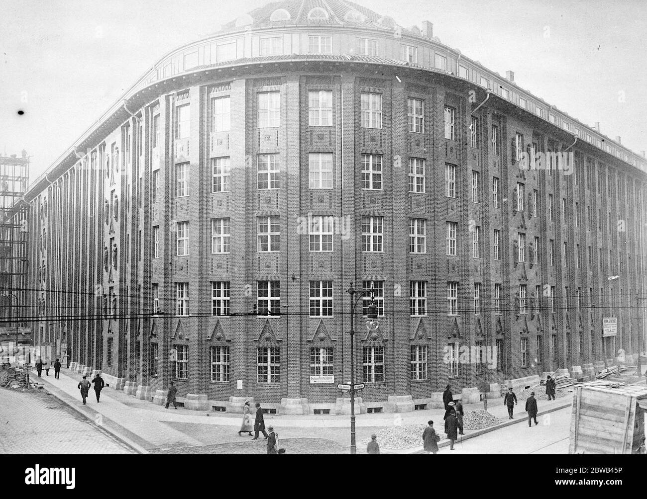Berlin 1920s architecture hi-res stock photography and images - Alamy