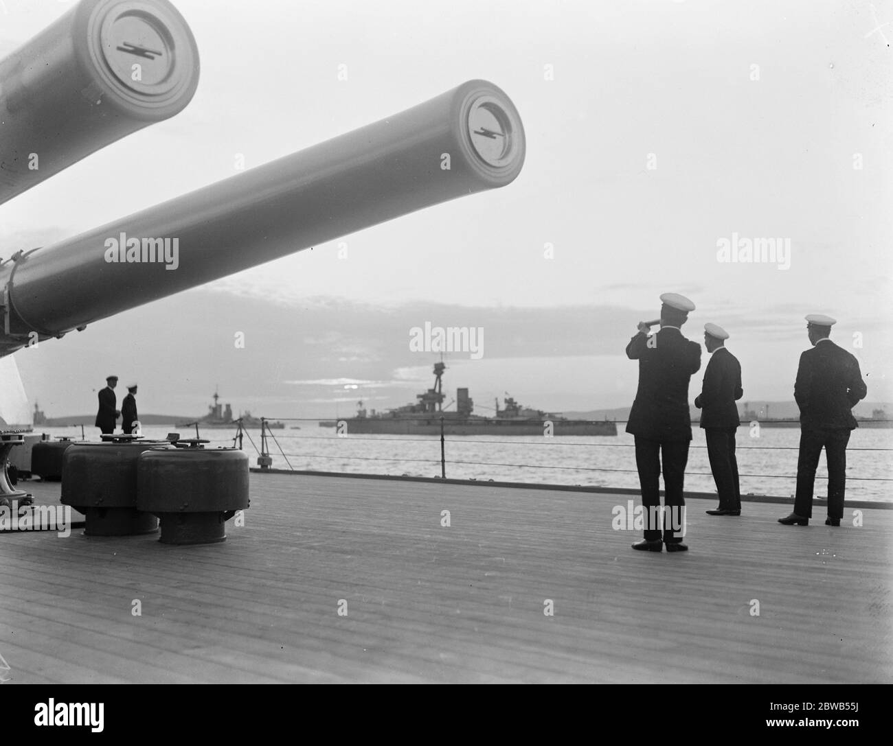 Sunset from the deck of HMS Queen Elizabeth Stock Photo - Alamy