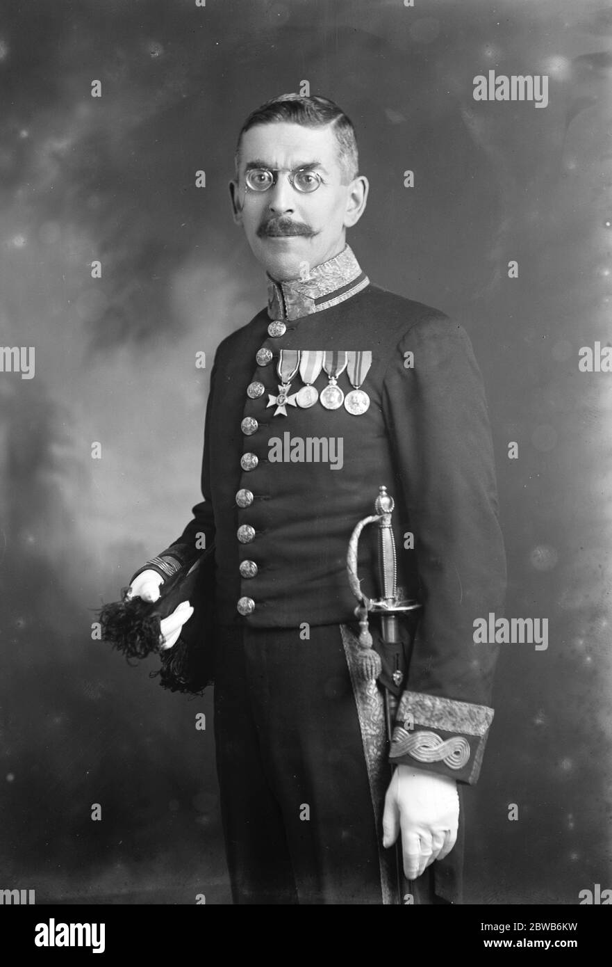 Black bicorne hi-res stock photography and images - Alamy