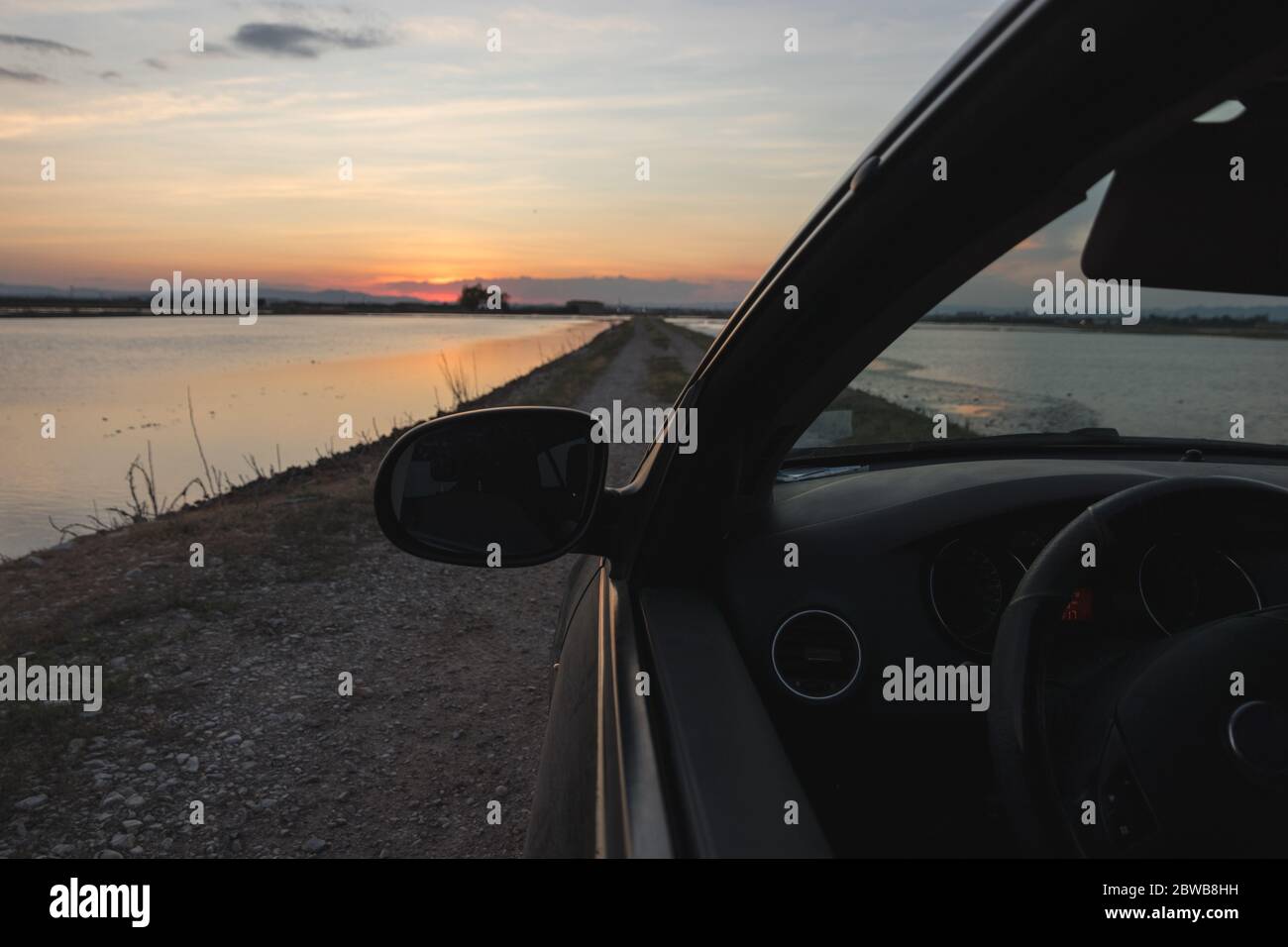 Car at a sunset hi-res stock photography and images - Alamy