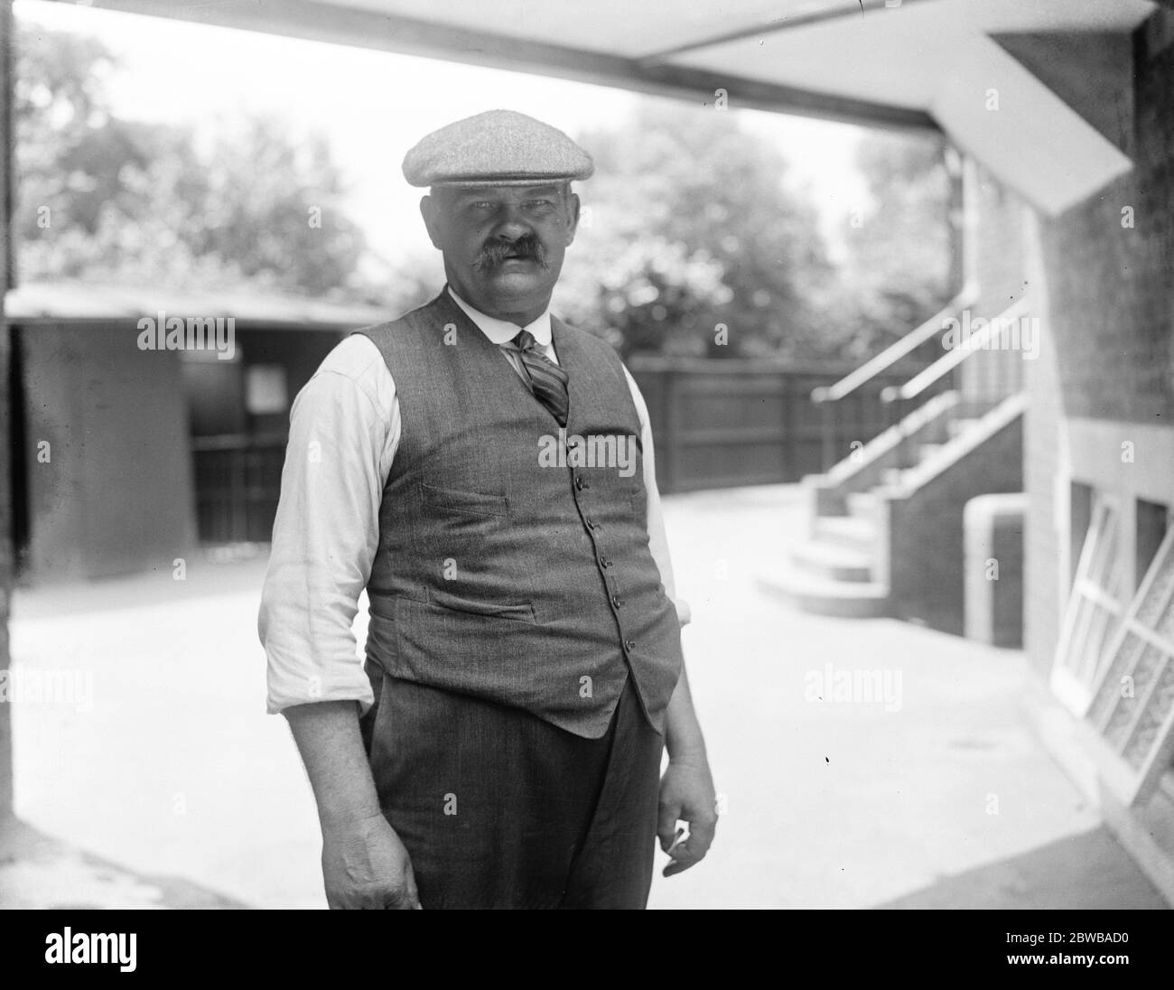 Mr Martin . Head Groundsman at the Oval . 10 July 1926 Stock Photo - Alamy