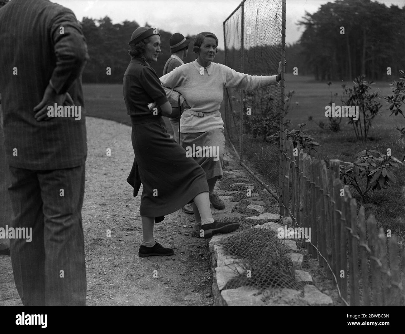 Ladies v Men at the New Zealand Golf Club , Byfleet . Miss Molly ...