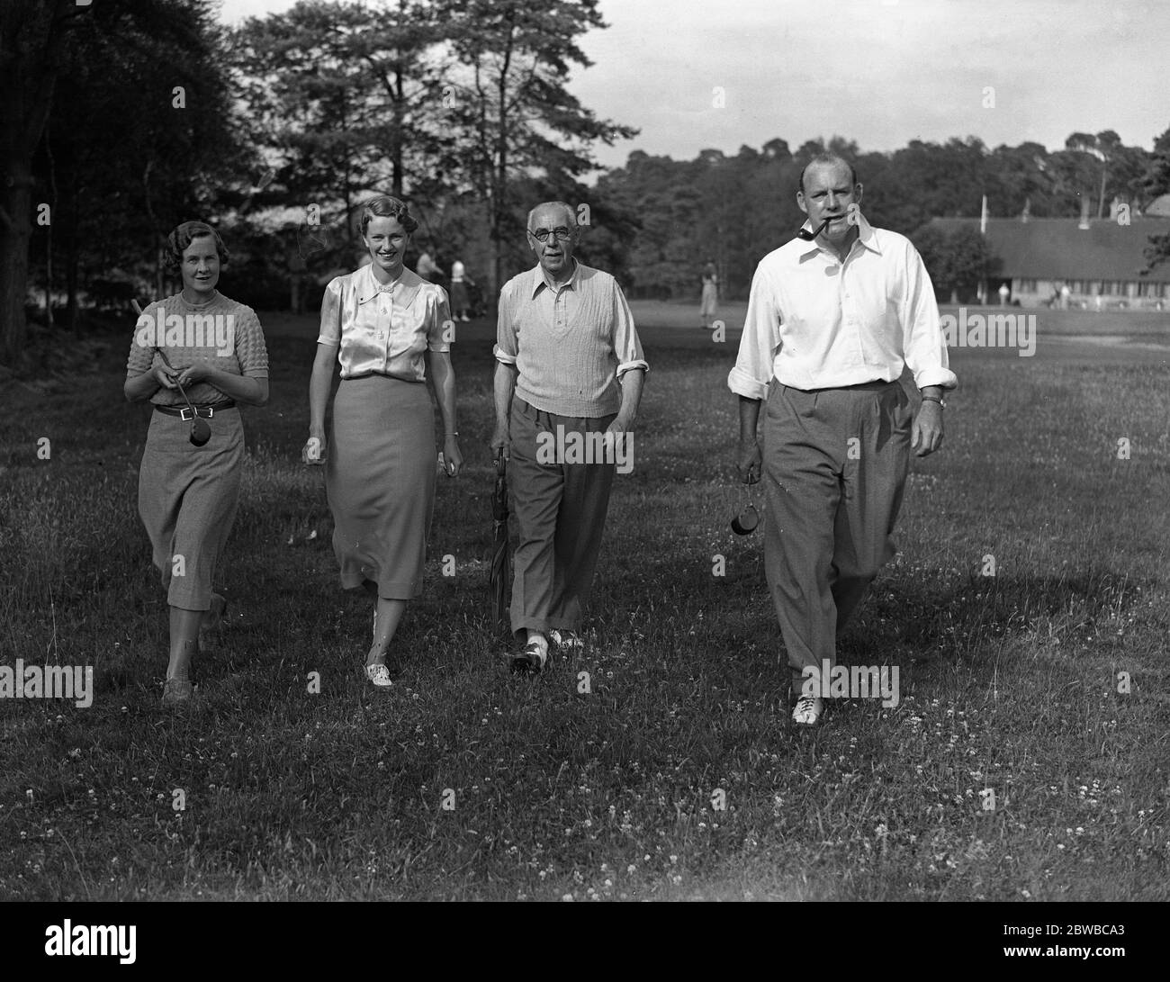 O v w Black and White Stock Photos & Images - Alamy