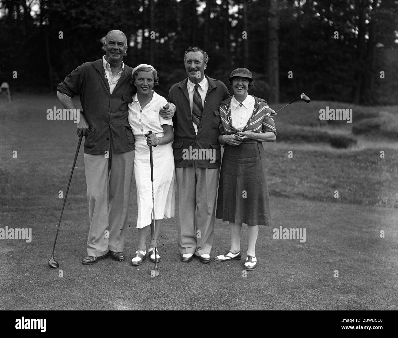 Ladies v Men golf at the New Zealand Golf Club , Byfleet . Major G Le ...