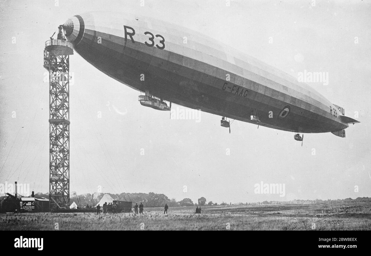 The Airship R 33 at Her Mooring Mast 1921 Stock Photo - Alamy