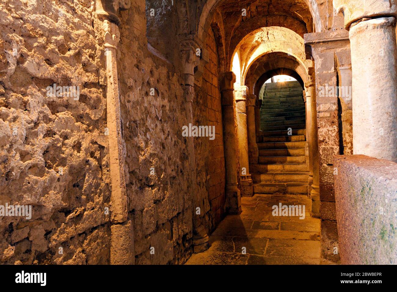 Romanesque crypt hi-res stock photography and images - Alamy