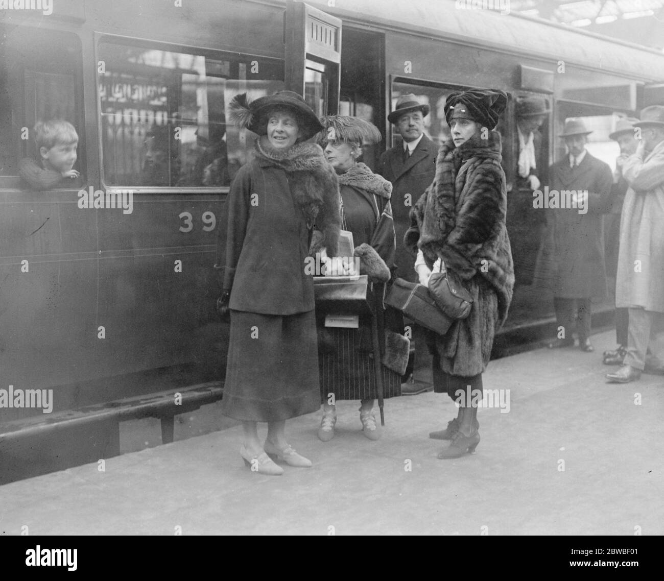 Off to America The Earl and Countess of Granard ( on right ...
