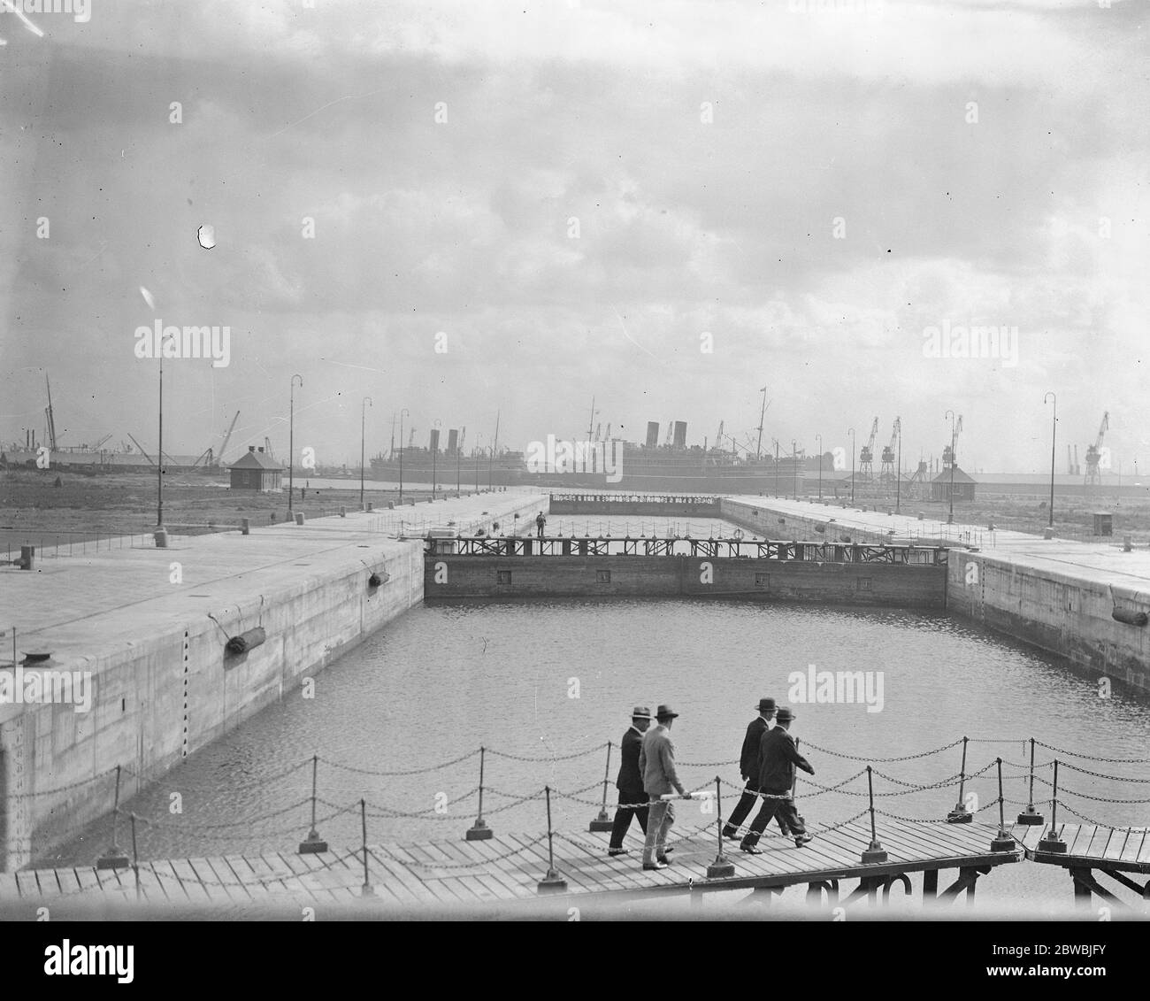 The PLA £3 ,000 ,000 dock improvement scheme at Tilbury The three sets ...