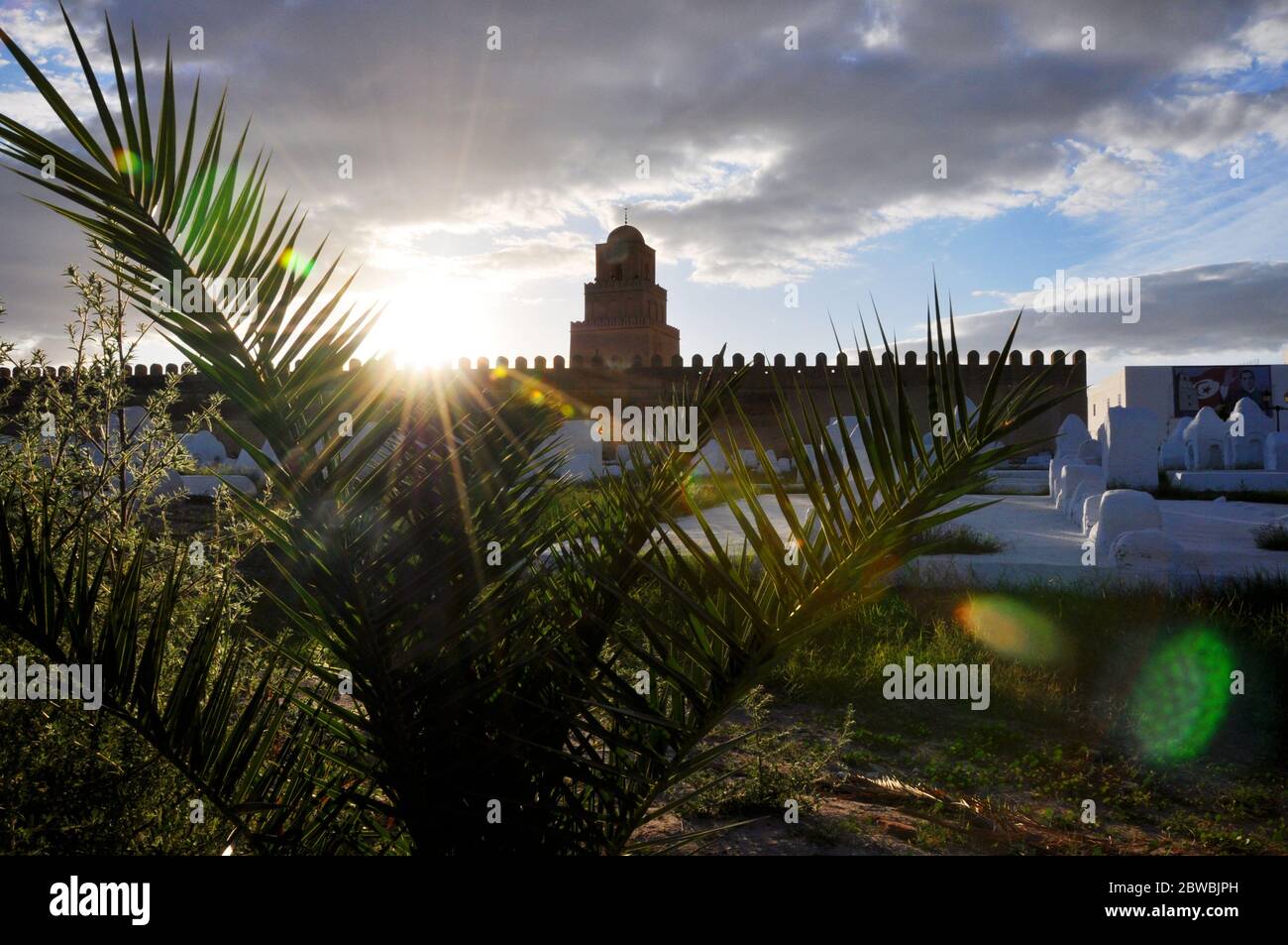 Africa ancient muslim cemetery hi-res stock photography and images - Alamy