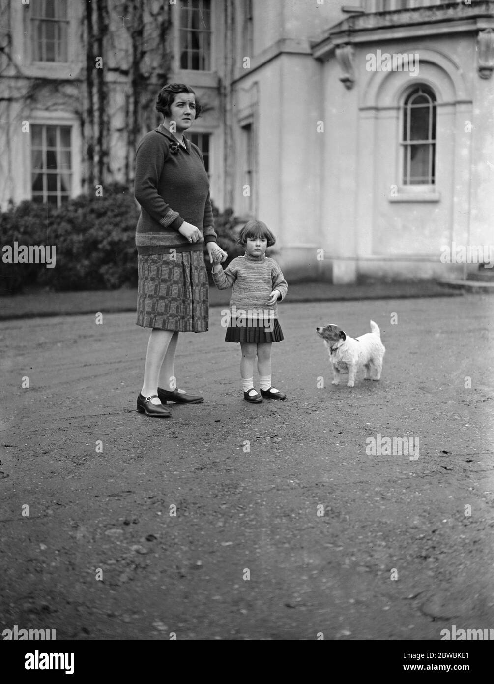 Meet of the Garth at Warfield Hall , near Bracknell , Mrs Charles Shard ...