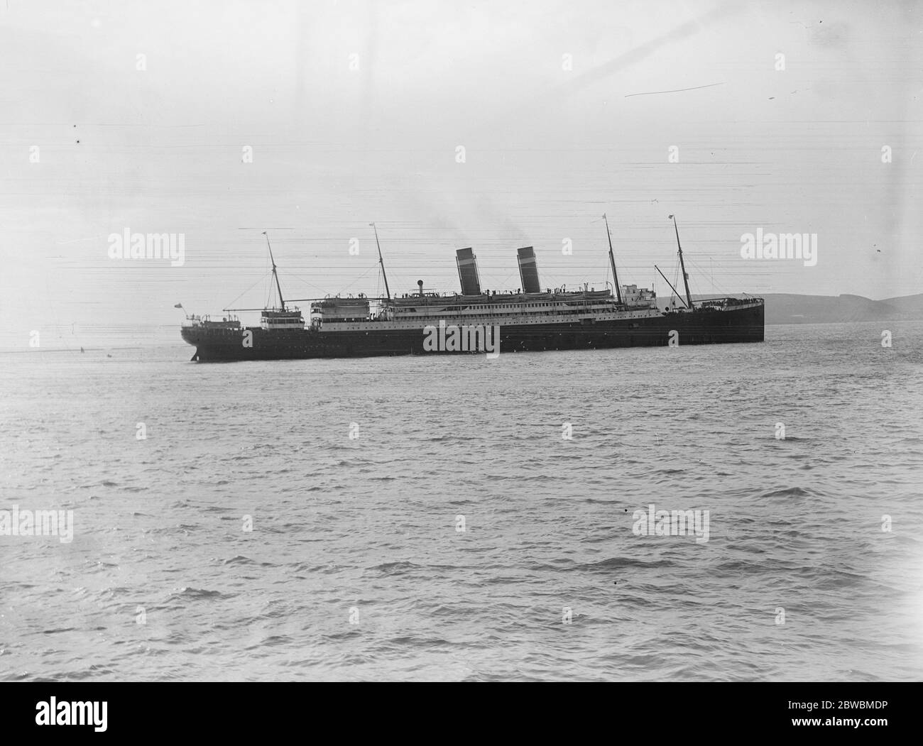 Black star shipping Black and White Stock Photos & Images - Alamy