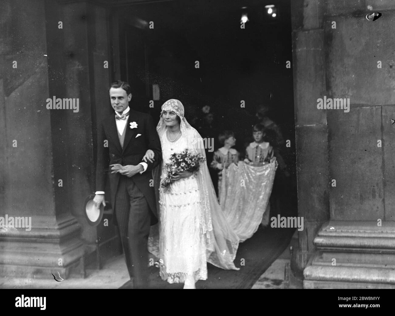 Wedding of Mr Ronald Simpson and Miss Maravan at St Martins in the ...
