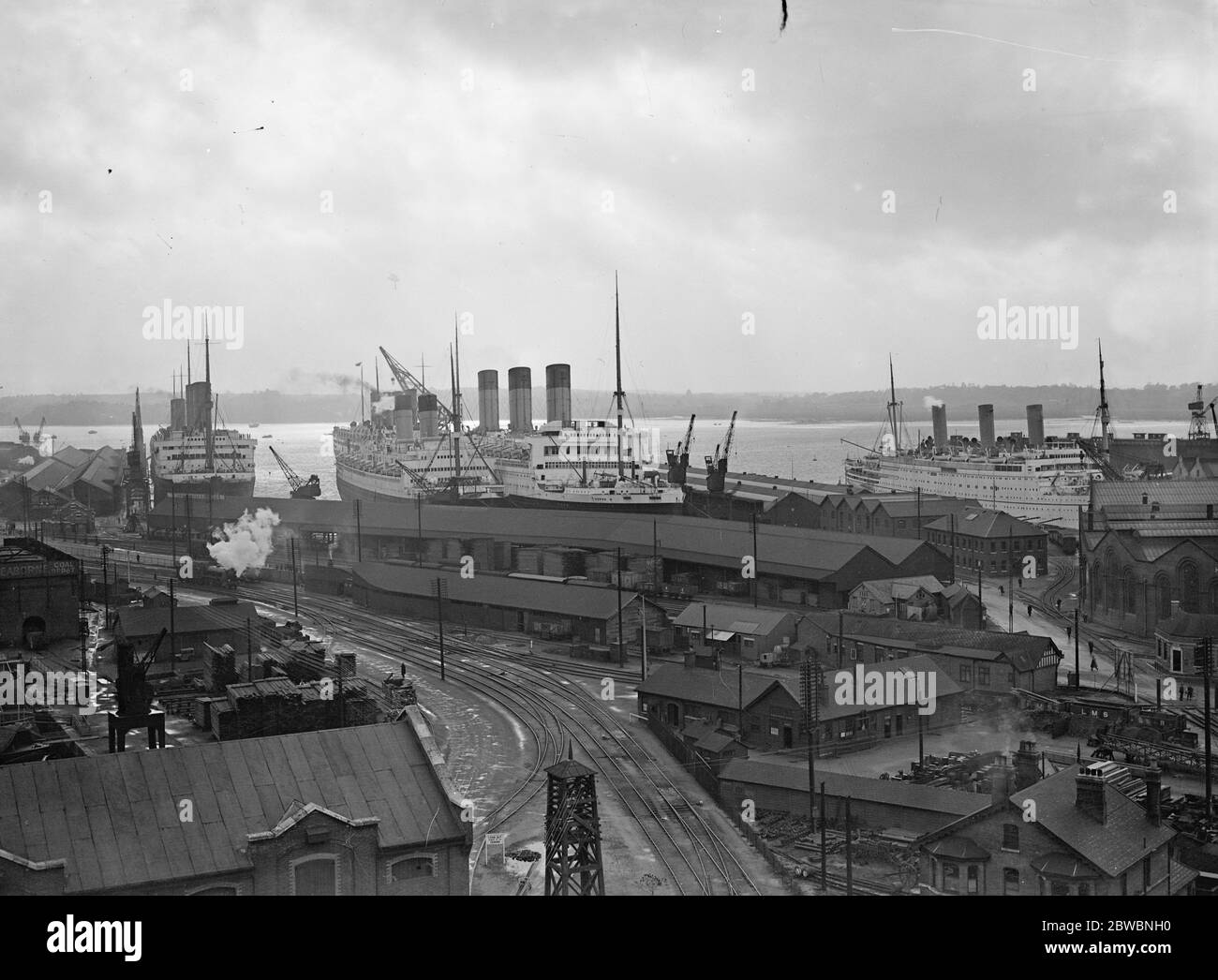 The scene in Southampton docks when the unprecedented sight of the ...