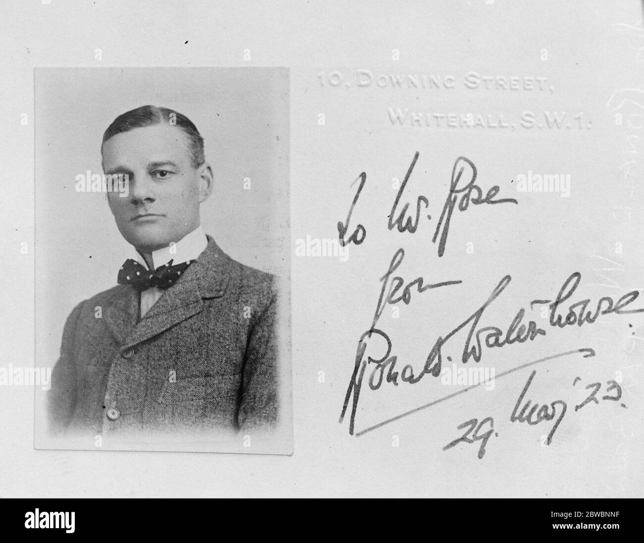 Sor Ronald Waterhouse , private secretary to Mr Stanley Baldwin and Mr ...