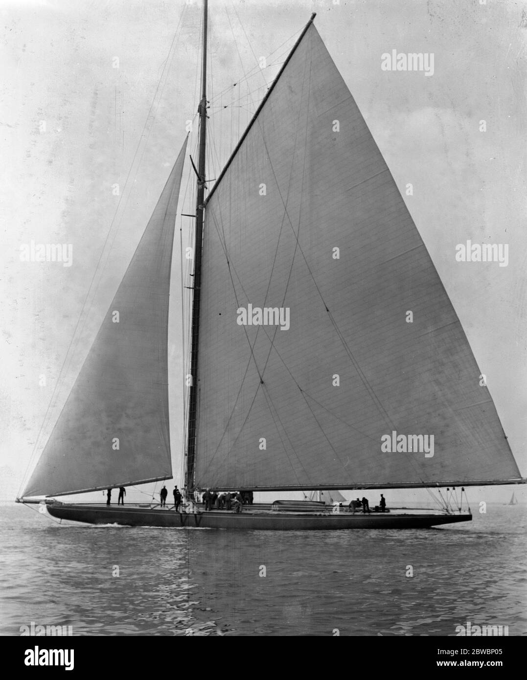 Ship under sail hi-res stock photography and images - Alamy