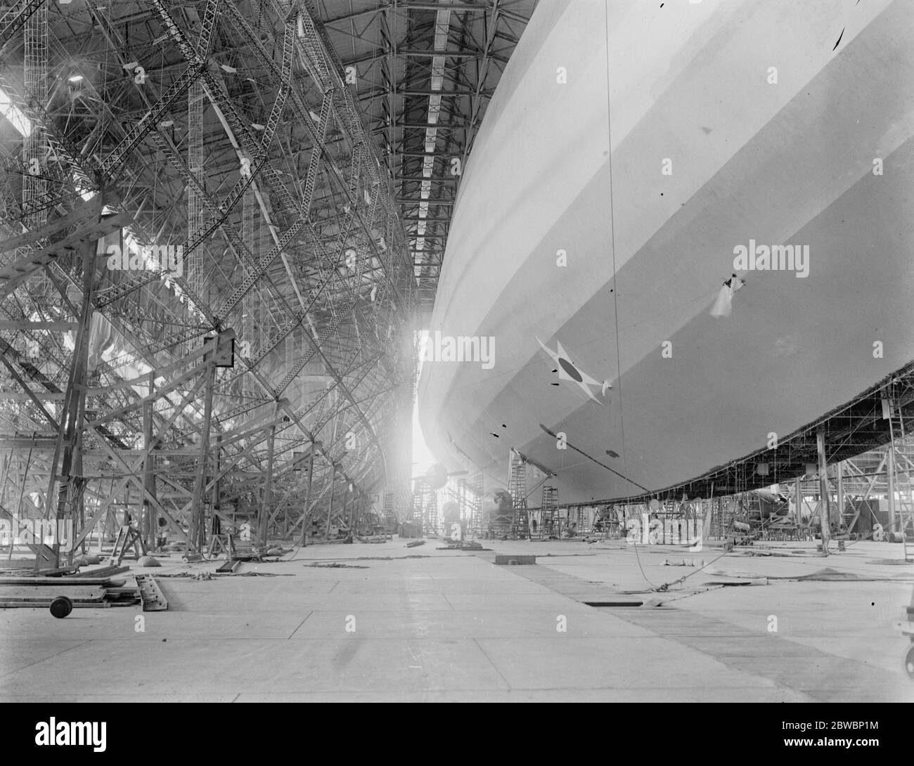 Worlds largest airship Black and White Stock Photos & Images - Alamy