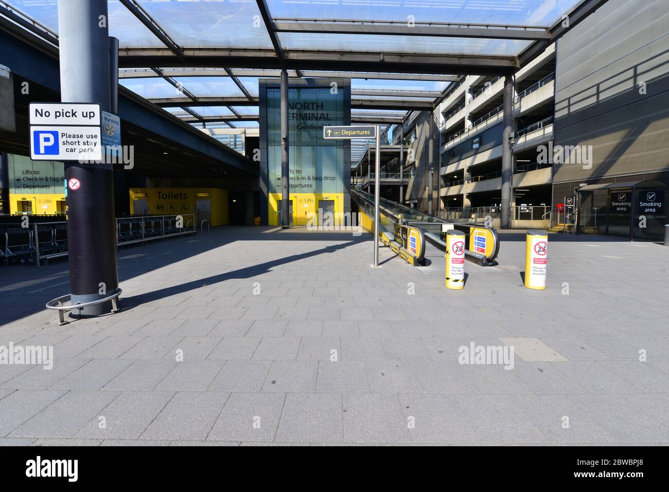 The entrance to the North Terminal at London Gatwick Stock Photo - Alamy