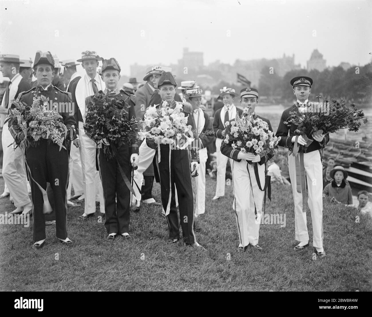 Eton ' s wonderful fourth of June boating pageant Captains and ...