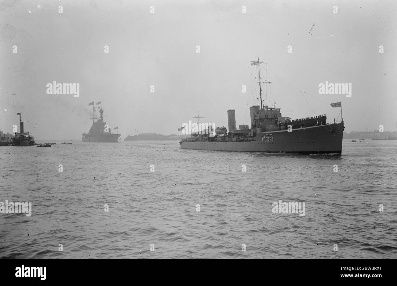 The Prince of Wales ' s homecoming . HMS Repulse a Renown-class ...