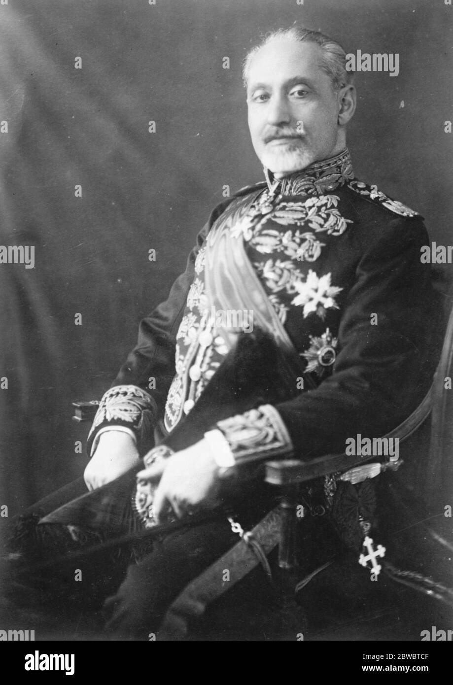 Mussolini office hi-res stock photography and images - Alamy