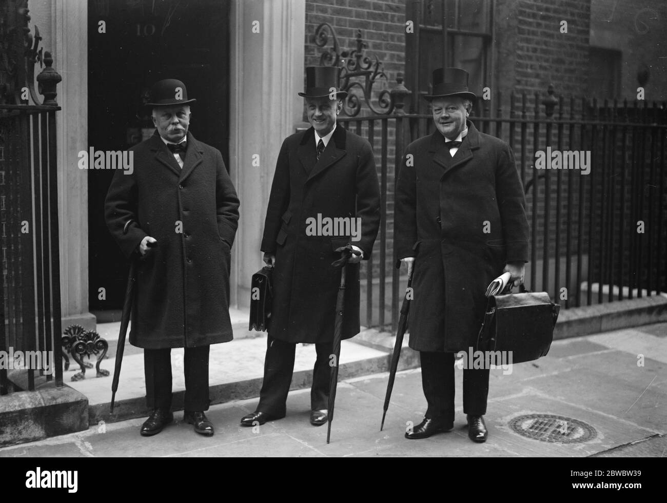 Cabinet and the league of nations . Left to right Mr Bridgeman , Sir ...