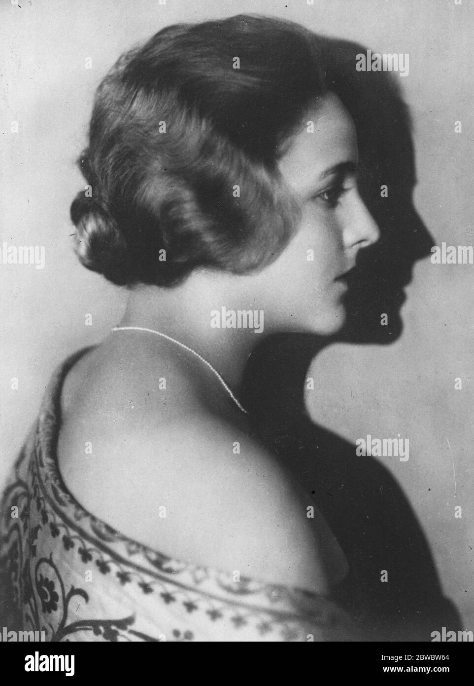 Miss Grete Reinwald , Denmark 's girl golf champion and popular young actress . 6 December 1926 ...