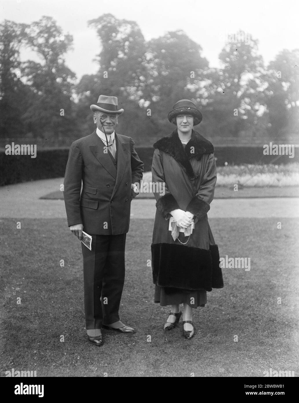 A bluebell at home . Lady Waring 's At Home at Foot 's Cray Place ...