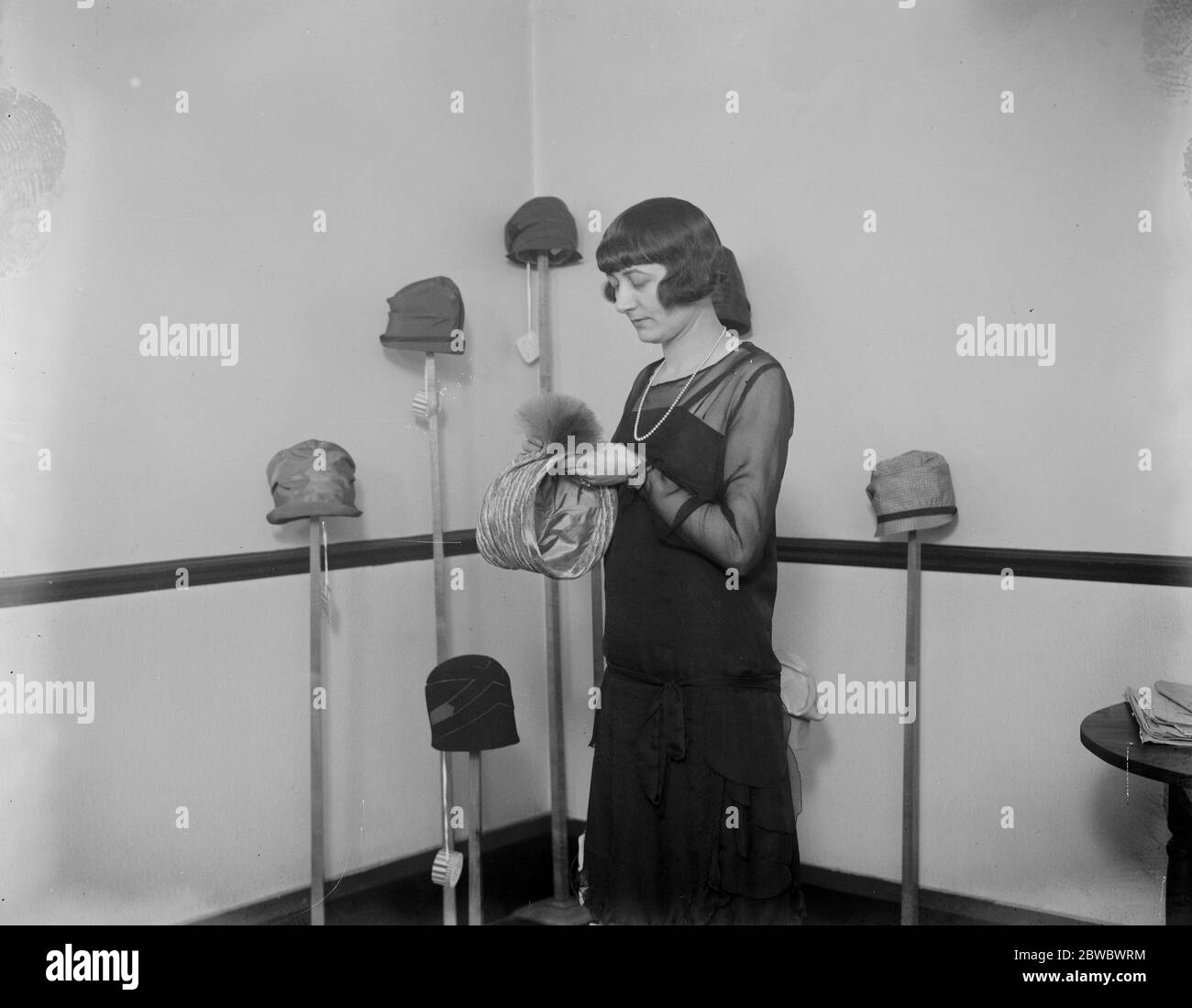 Milliner hi-res stock photography and images - Alamy