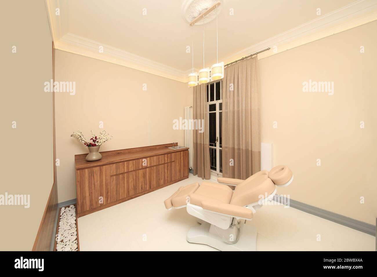 examination chair in doctor office Stock Photo - Alamy